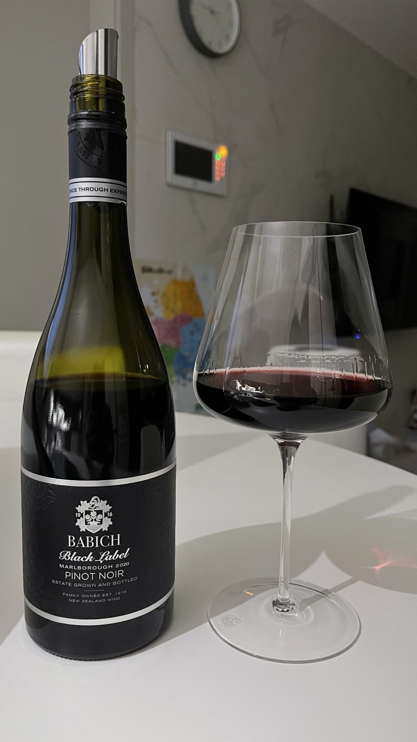 배비치 블랙라벨 말보로 피노누아 (Babich Black Label Marlborough Pinot Noir, New ...